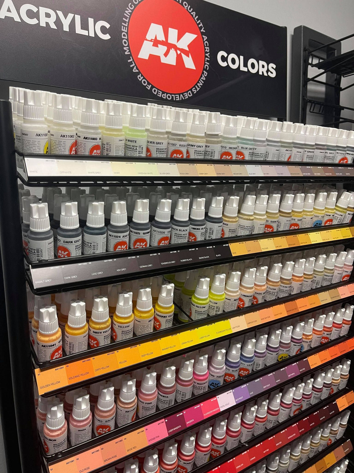 AK Interactive 3rd Gen Acrylics | Pro Paints for Miniatures